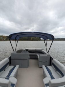22′ SUN TRACKER 60 HP PONTOON RENTAL *GAS SAVER* MULTI DAY BOAT RENTAL ...